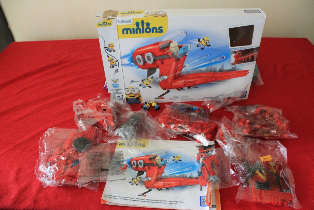Mega Bloks Minions Supervillain Jet review!!