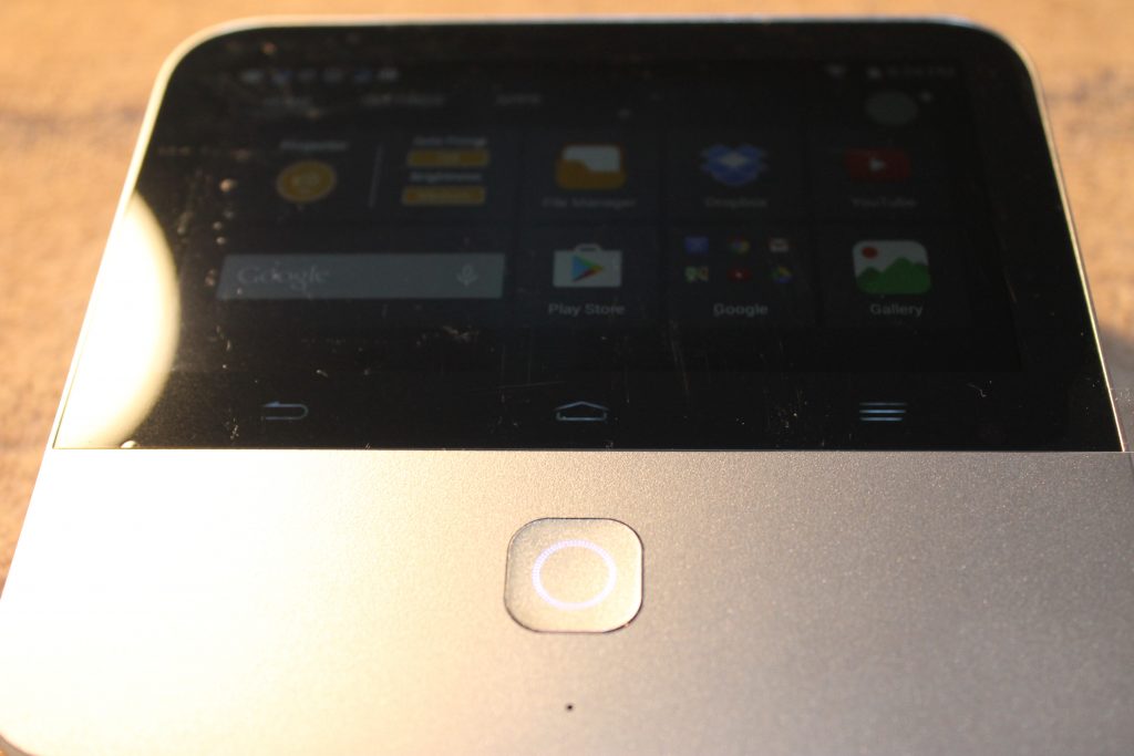 ZTE SPRO 2 Wireless Smart DLP Projector. @BestBuy @ZTE_USA | Night Helper