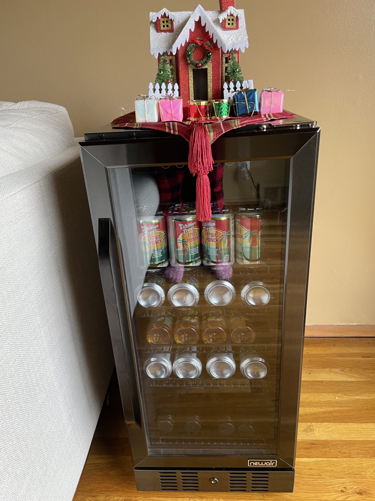 Gift The Newair 15” Built-in 96 Can Beverage Fridge in Black Stainless ...